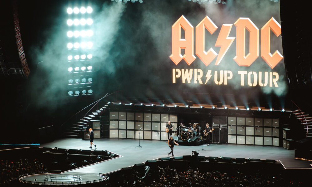 ÎLESONIQ 2025 Drops Full Lineup - First 3 Only