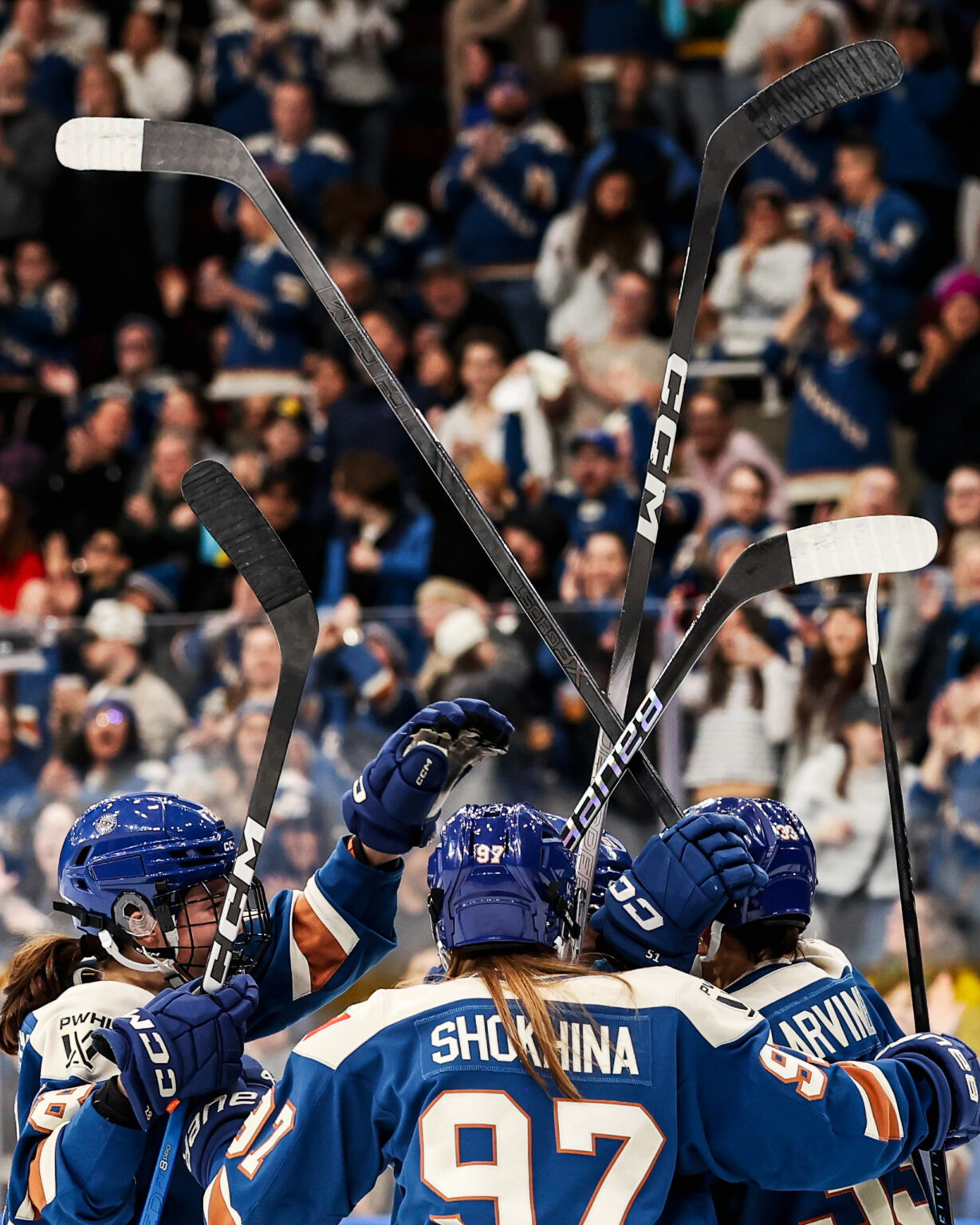 PWHL Vancouver Goldeneyes Strike Early, Beat New York Sirens 5–2 at ...
